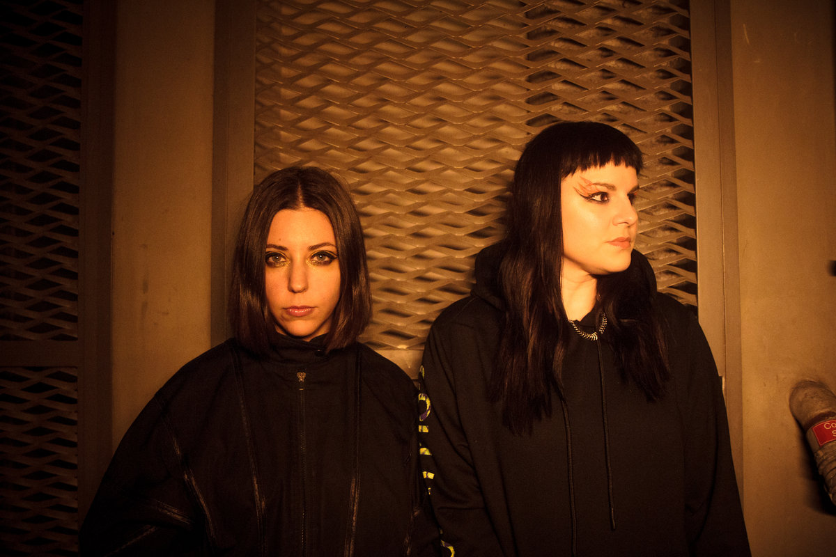 Electro News @ – Minuit Machine, Blackmail, Violent Vickie | Romu Rocks